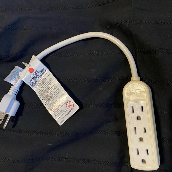 Sunbeam | Other | Sunbeam 3outlet Power Strip With A Short Extension ...